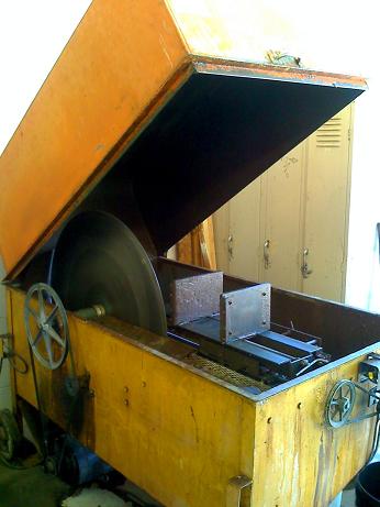 Lapidary Workshop — Crater Rock Museum